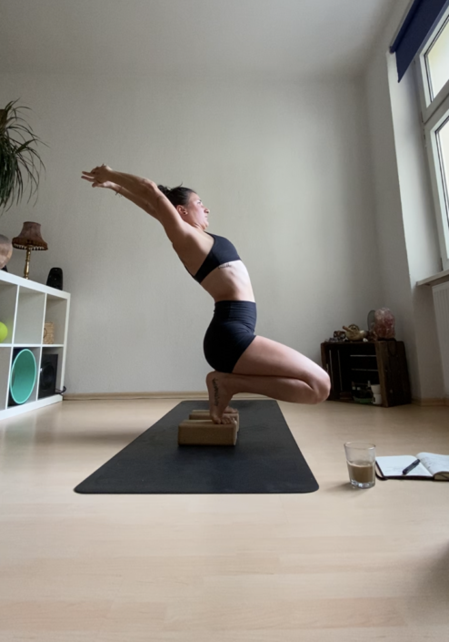 Yoga by Jules – Free yourself